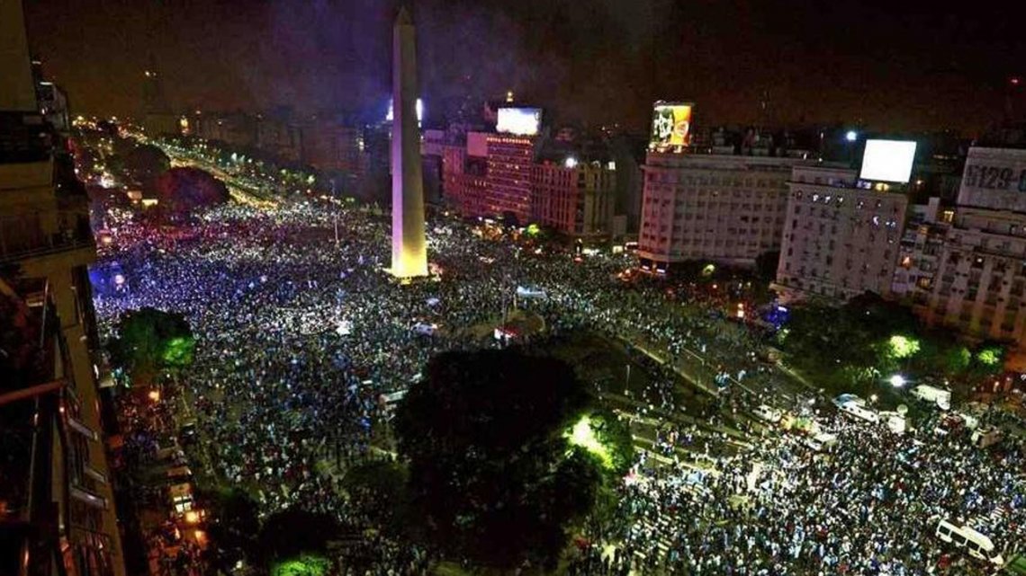 Los mejores memes sobre la incertidumbre por los festejos en el Obelisco