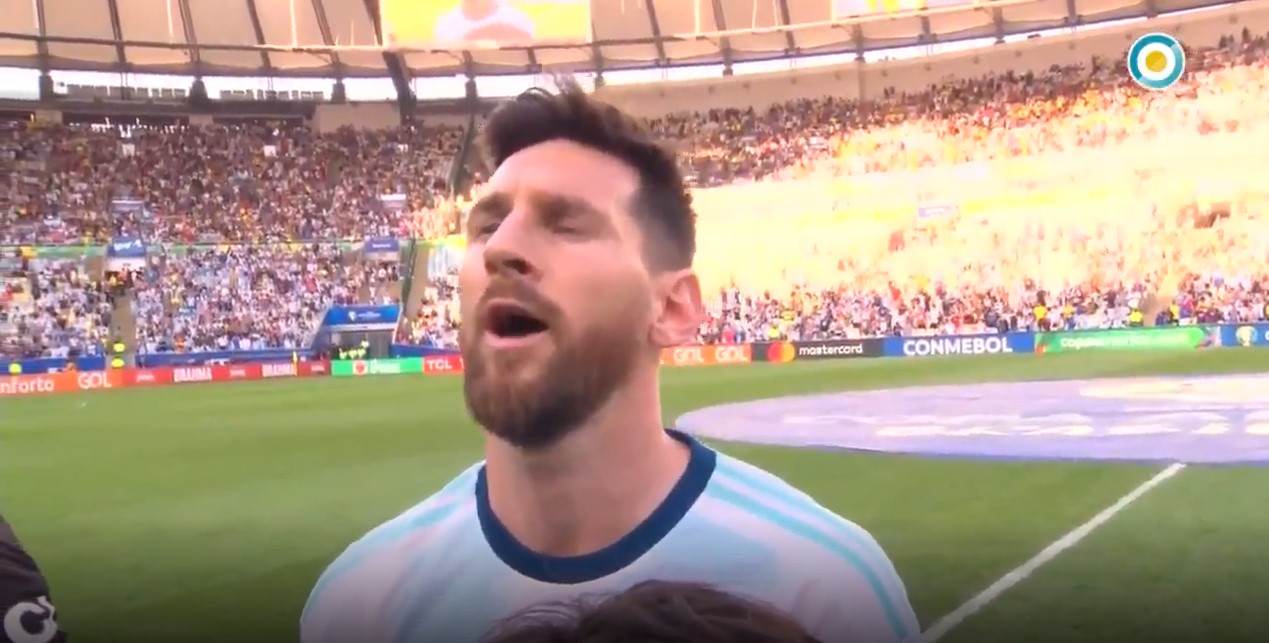 ¡Lionel Messi cantó el himno argentino!
