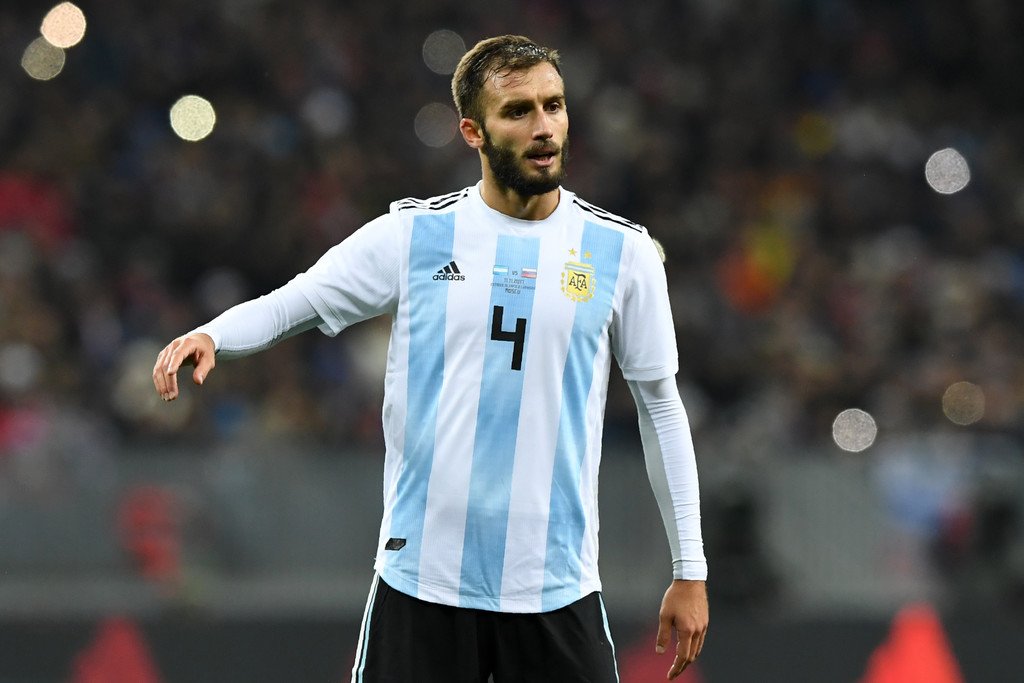 Germán Pezzella se convirtió en el primer futbolista argentino en tener ...