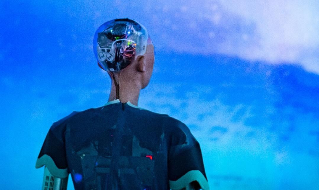 Así es la primera robot enfermera que atiende pacientes con Covid-19