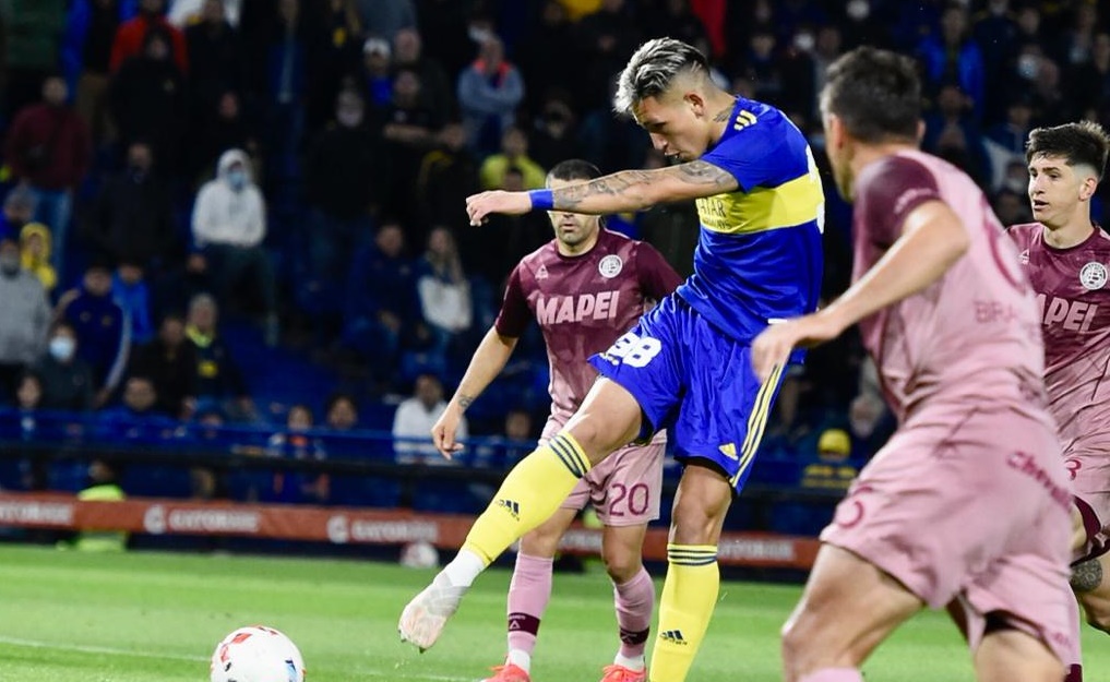 Boca ganó 4 a 2 ante Lanús en el regreso del público a la Bombonera