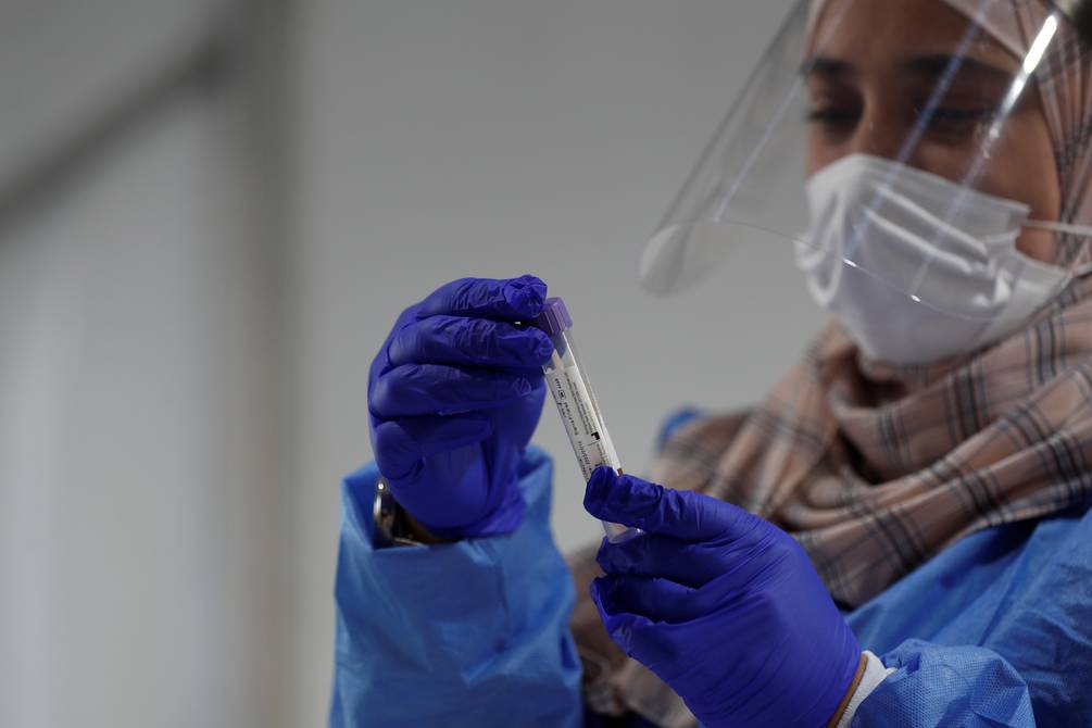Qué es “Florona”, la doble infección que puso en alerta al mundo