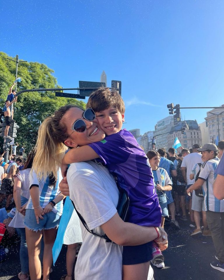 Jimena Barón y las celebridades que festejaron en el obelisco