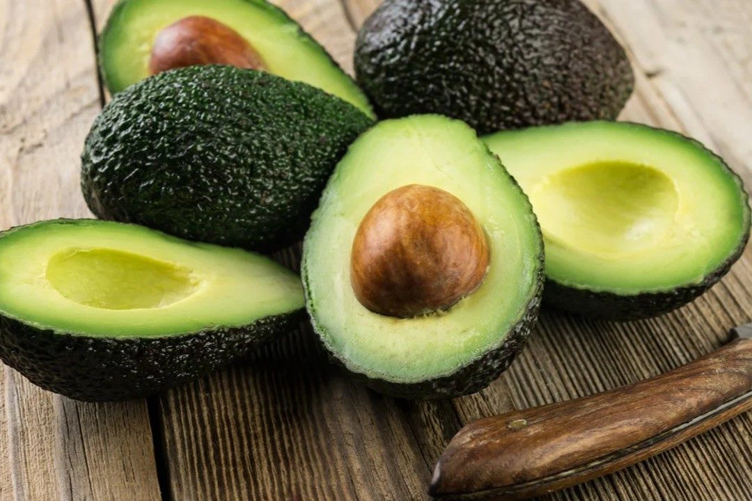 Cuáles son las propiedades y beneficios de la palta