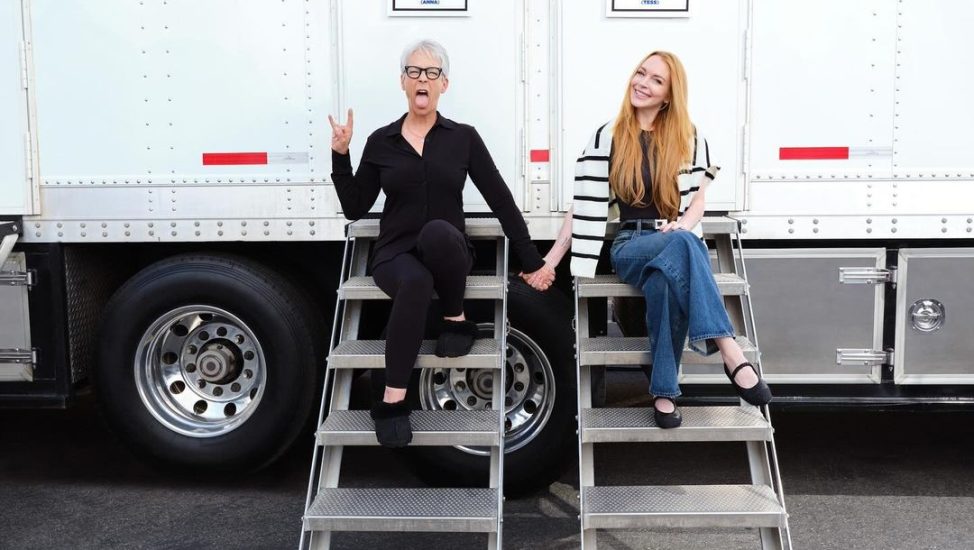 Jamie Lee Curtis y Lindsay Lohan se unen otra vez para “Un viernes de ...